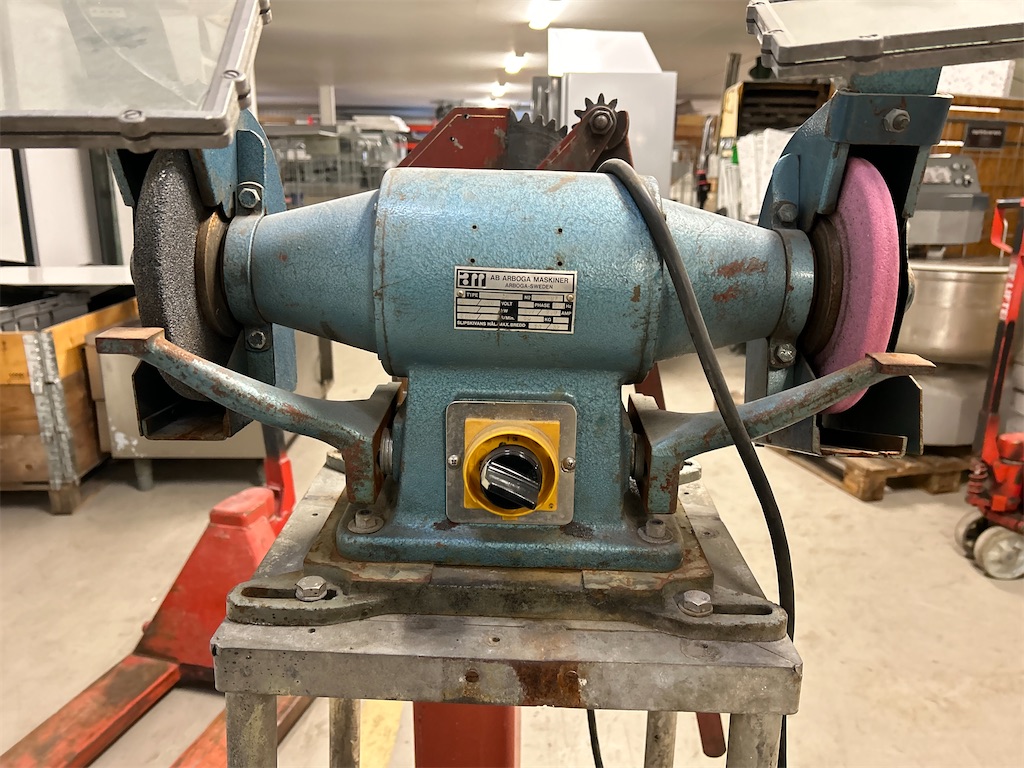 Slipmaskin - Arboga maskiner | Blinto auktioner