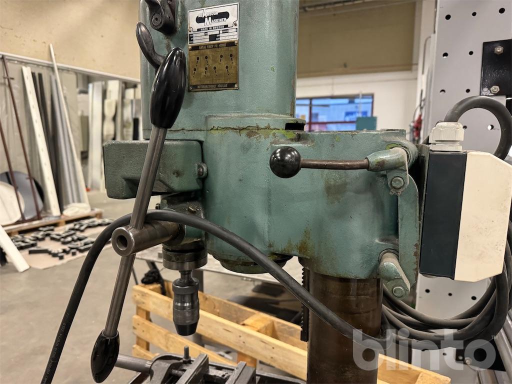 Pelarborrmaskin - Arboga F825 | Blinto auktioner