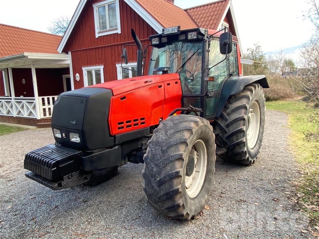 Traktor - VALMET 8550 | Blinto auktioner