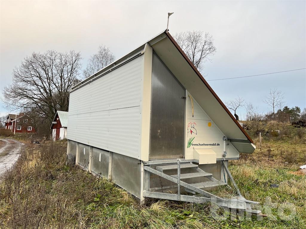 Mobilt hönshus - Huehnermobil | Blinto auktioner