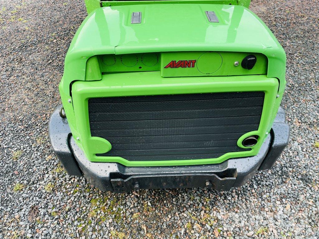 Kompaktlastare - Avant M528 | Blinto