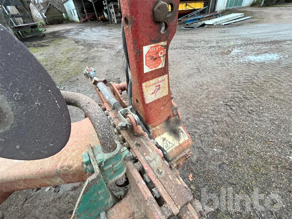 4-Skärig Växelplog - Kverneland Mod. E 160-8 | Blinto auktioner