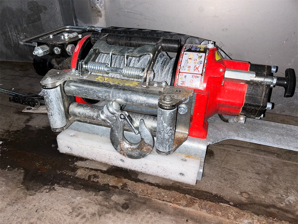 Hydraulisk vinsch - VIME EPH 4500 | Blinto auktioner