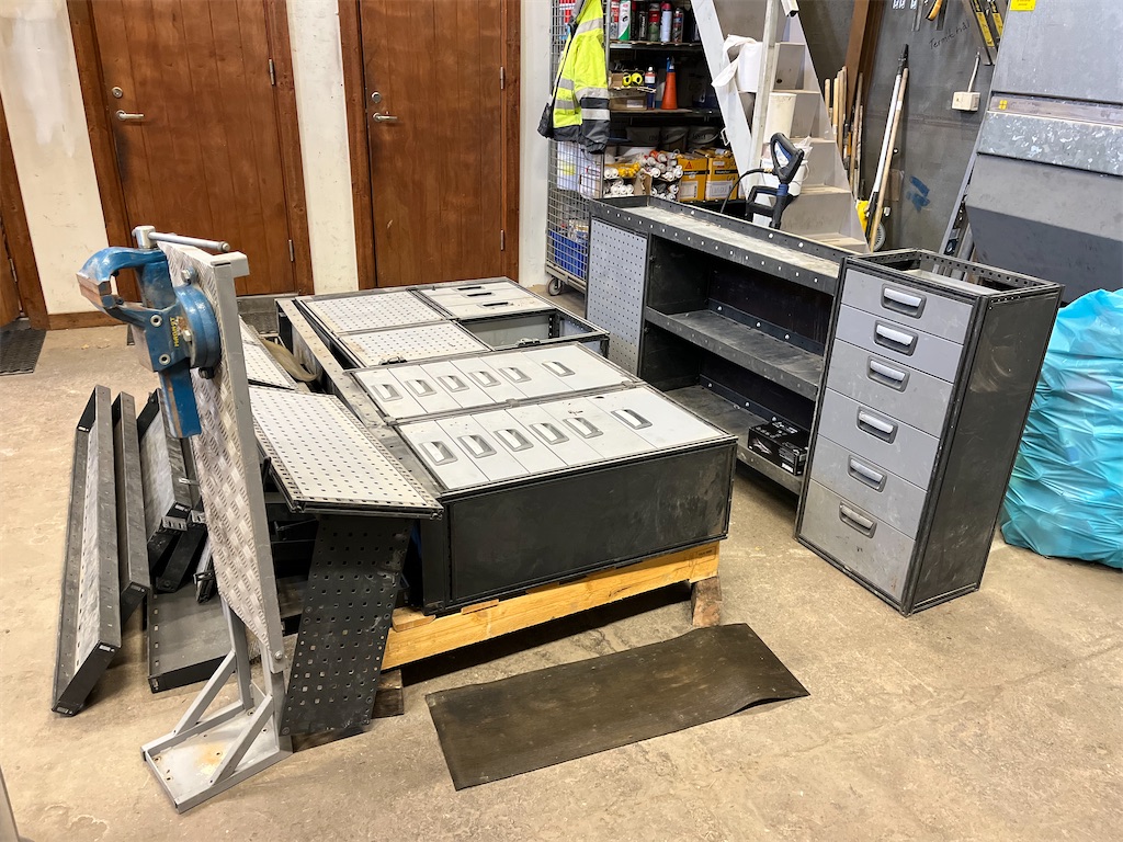 Verkstadsinredning - Modulsystem | Blinto auktioner