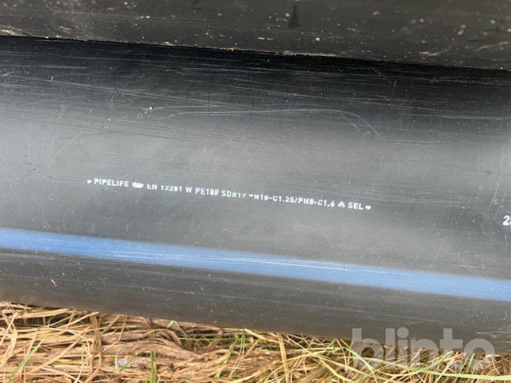 PE rör - 125 meter | Blinto auktioner