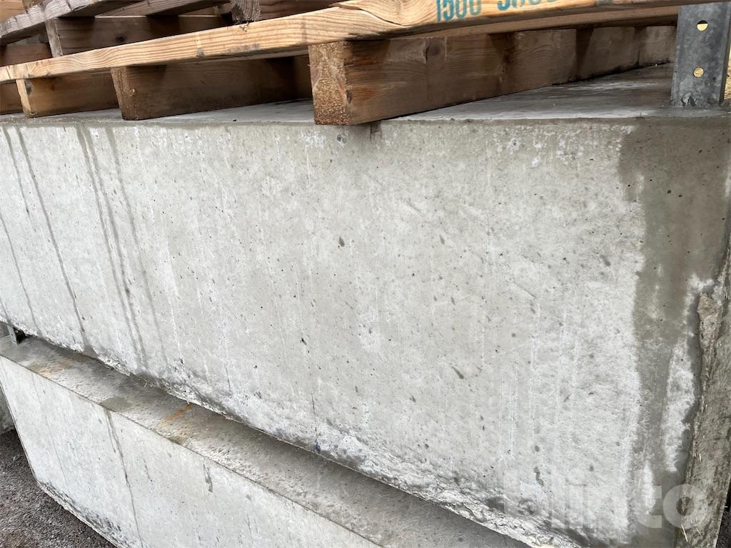 Flytblock - Lukasbygg | Blinto auktioner