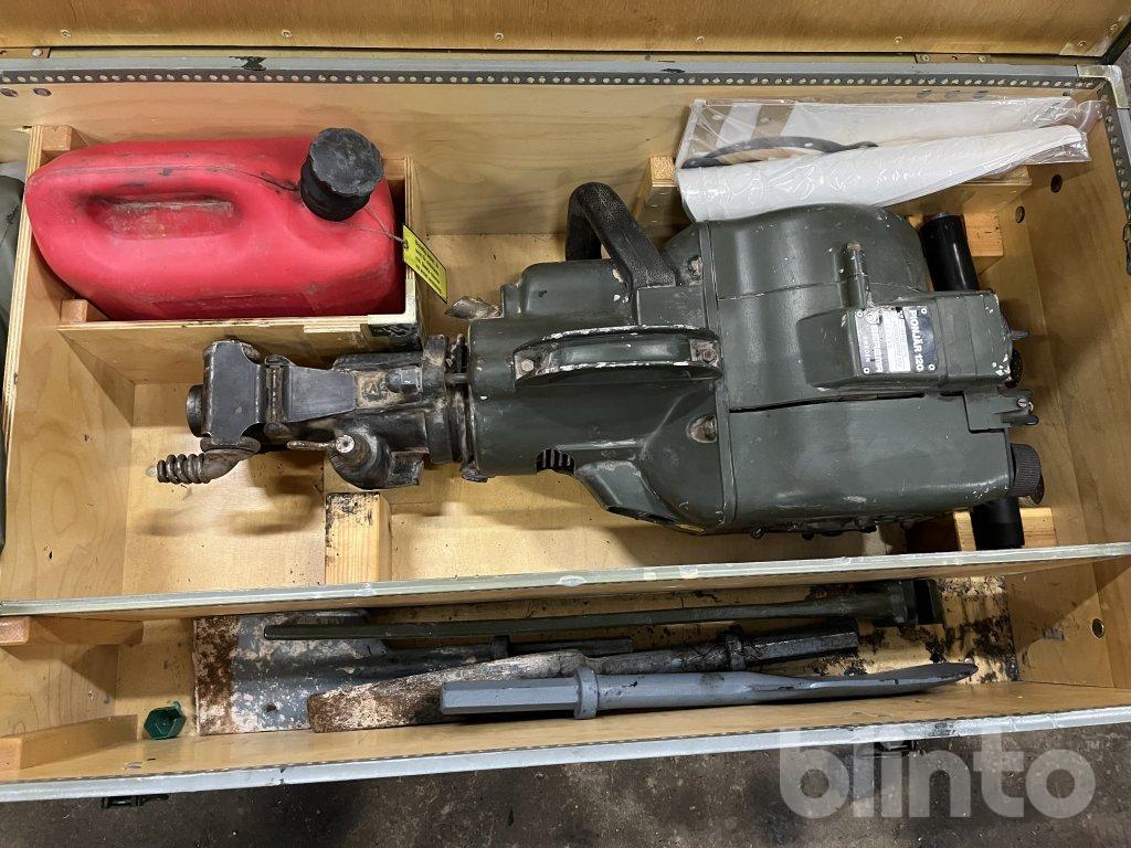 Motorborrmaskin - Berema | Blinto auktioner