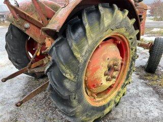 Traktor - VOLVO T 25 | Blinto auktioner