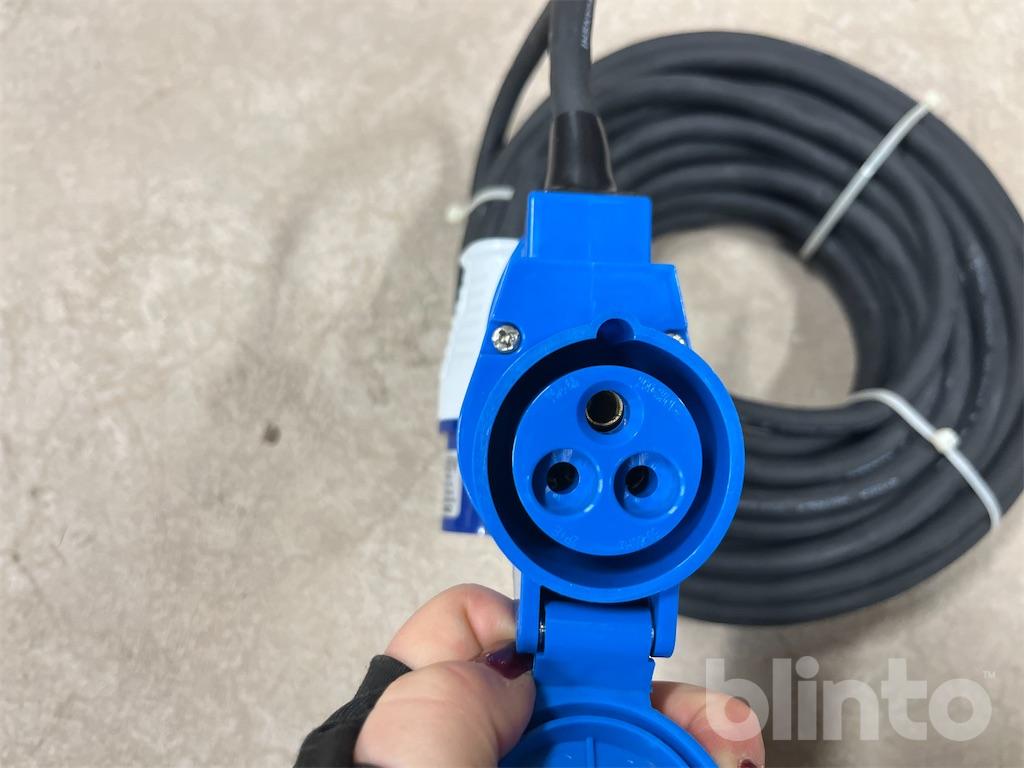 Anslutningskabel - EU-kabel 20 meter med vinklad kontakt ...