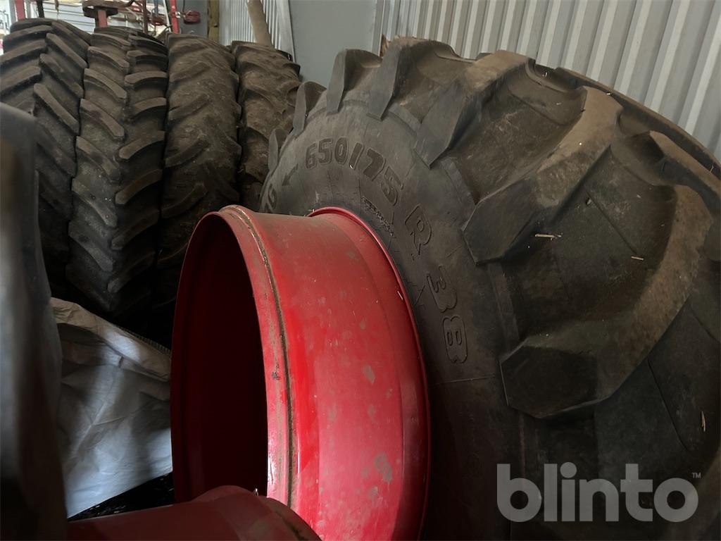 Dubbelmontage - TM 900 | Blinto auktioner