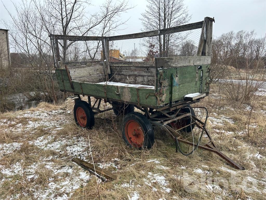 4-hjul Vagn - Med tipp | Blinto auktioner