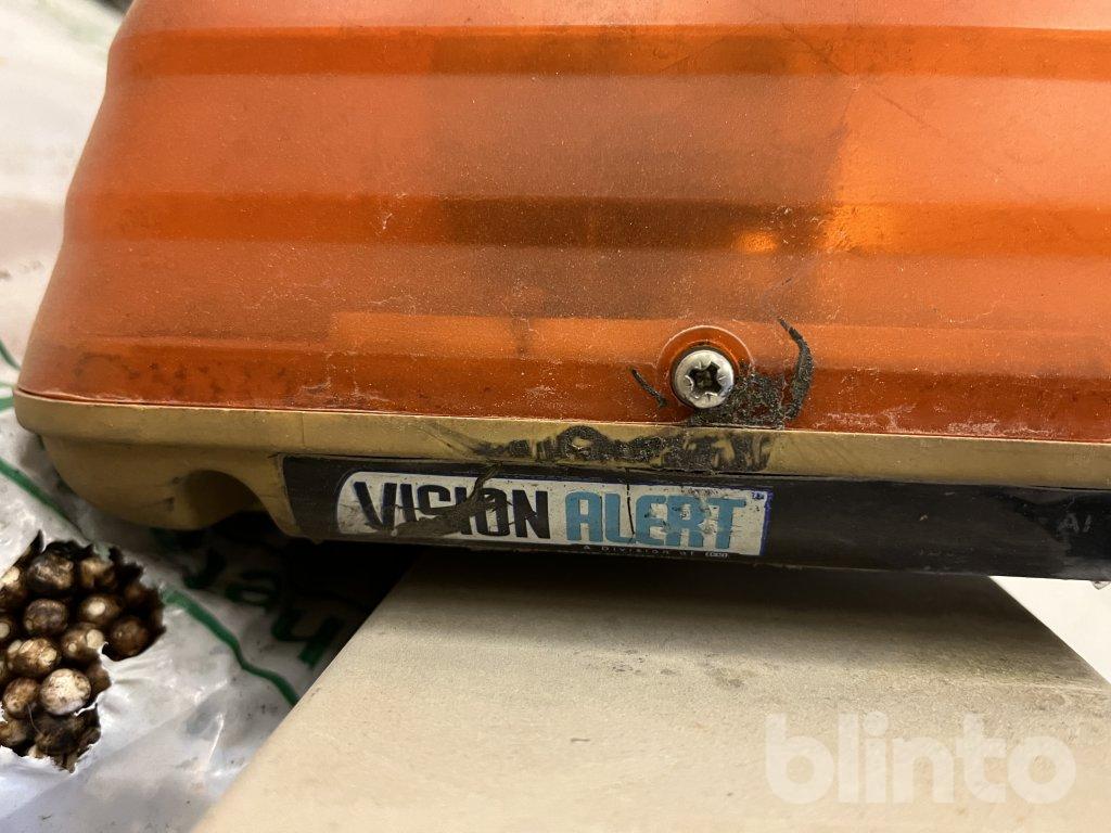 Takramp - Vision Alert | Blinto auktioner