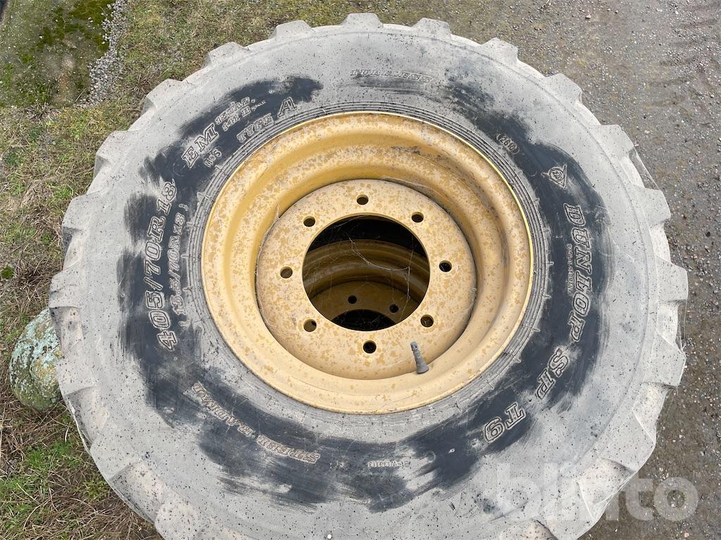 Kompletta hjul - 405/70R18 | Blinto auktioner