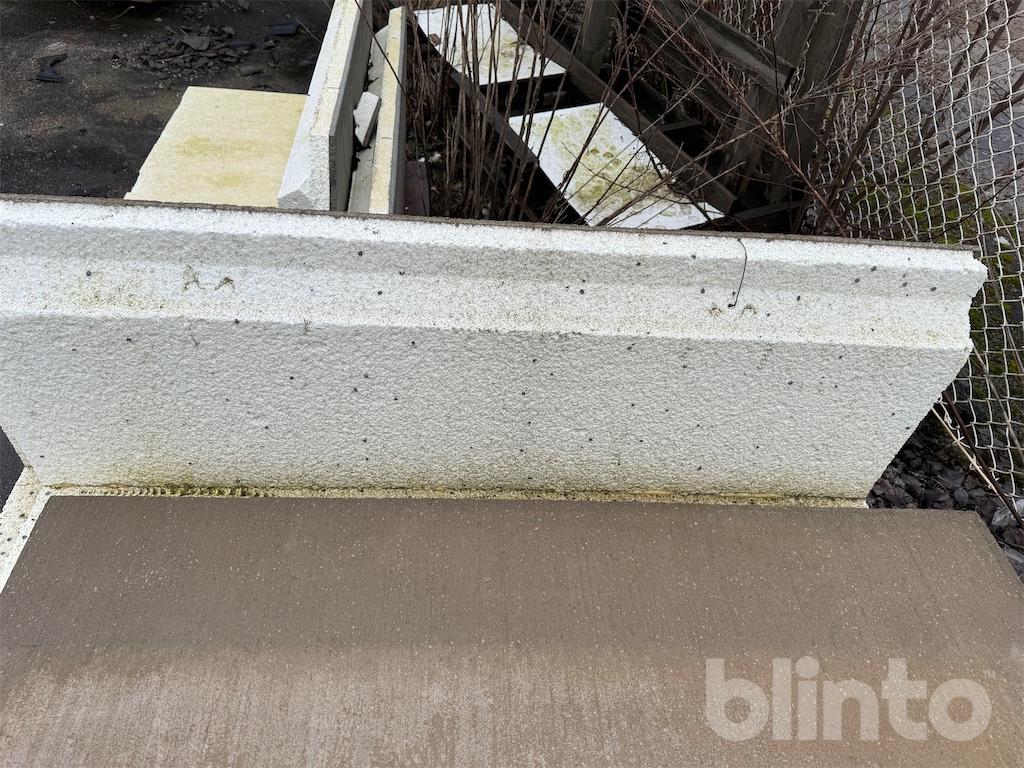 Sockel-element - Benders | Blinto auktioner