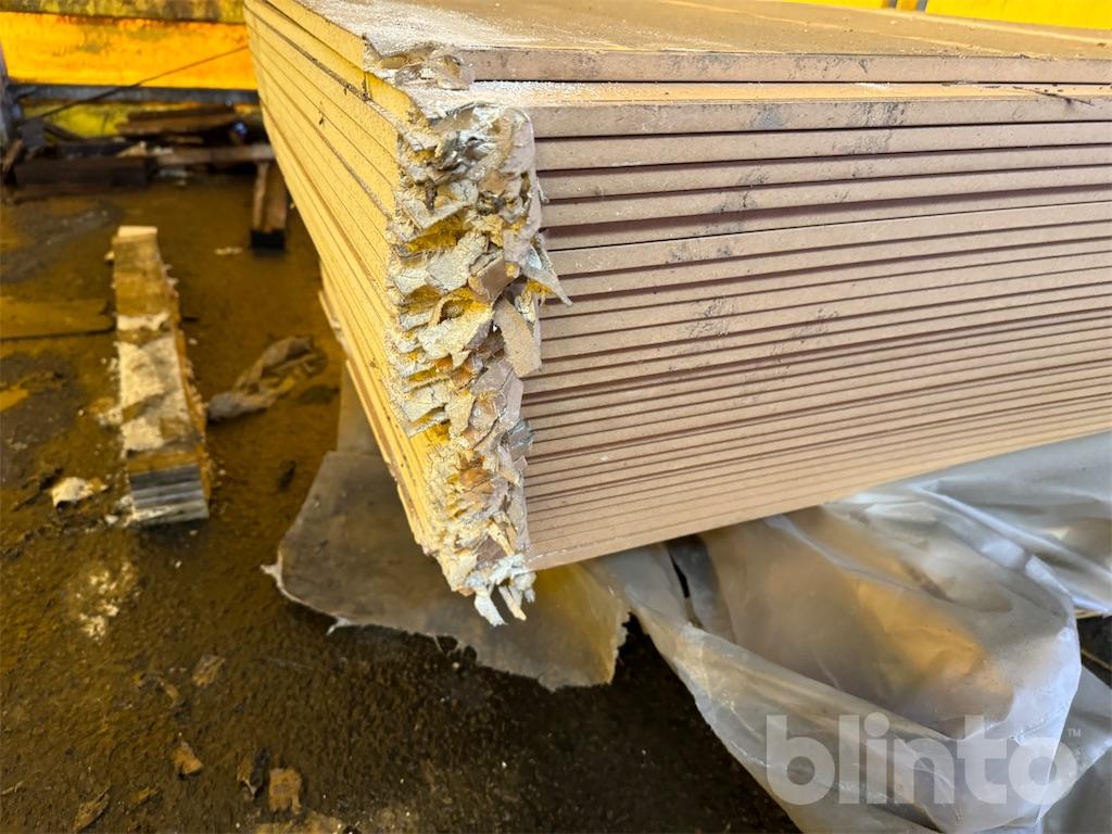 Golvgips - Knauf | Blinto auktioner