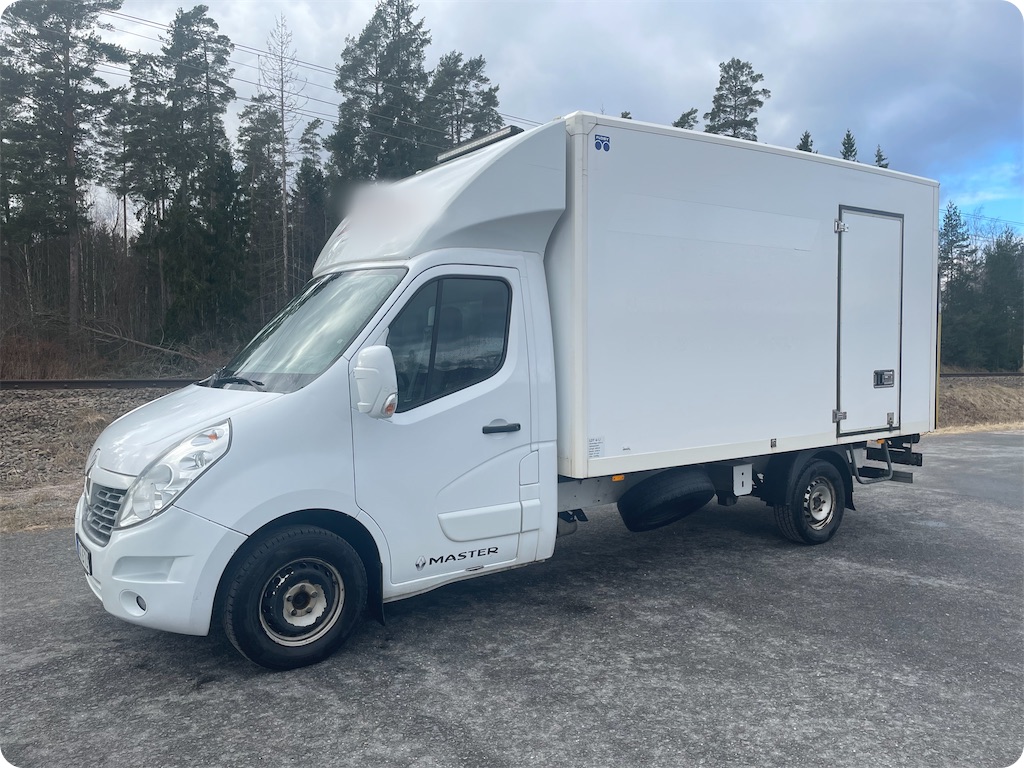 Lätt lastbil - RENAULT | Blinto auktioner