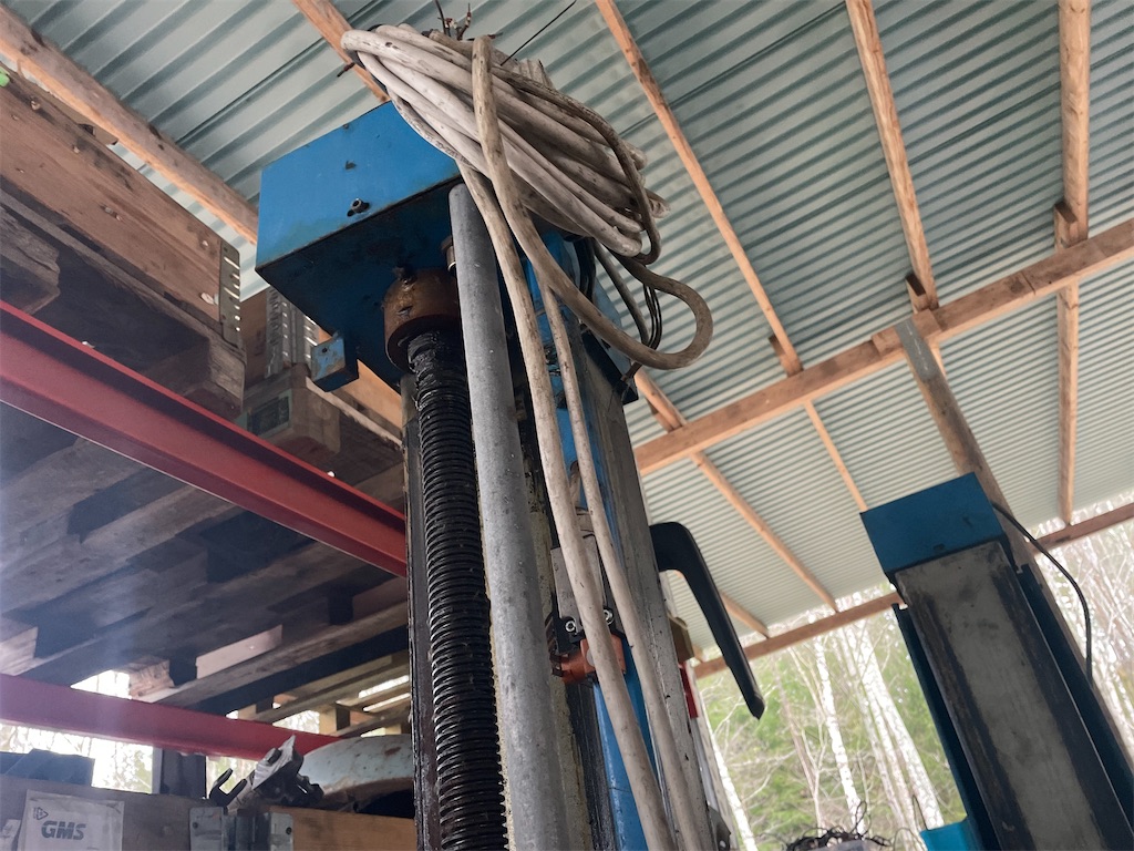 Billyft - OMCN | Blinto auktioner