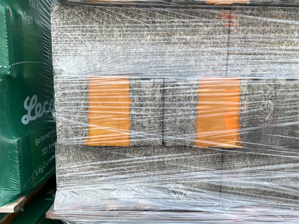 Lecablock - Leca Isoblock 300mm | Blinto auktioner