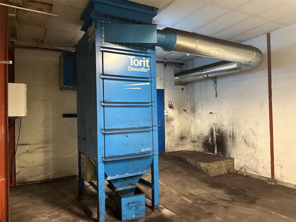 Centraldammsugare - Torit Downflo + | Blinto auktioner