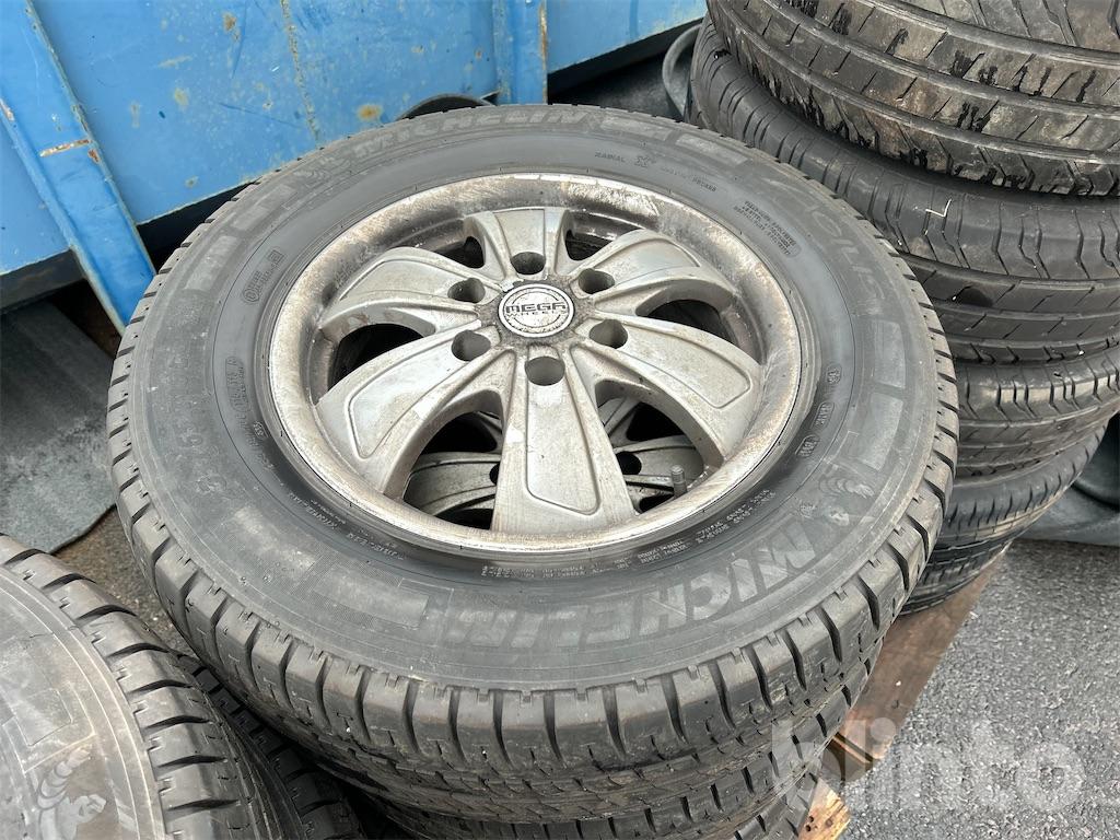 4st Däck & fälg - Passar till Mercedes Sprinter | Blinto auktioner