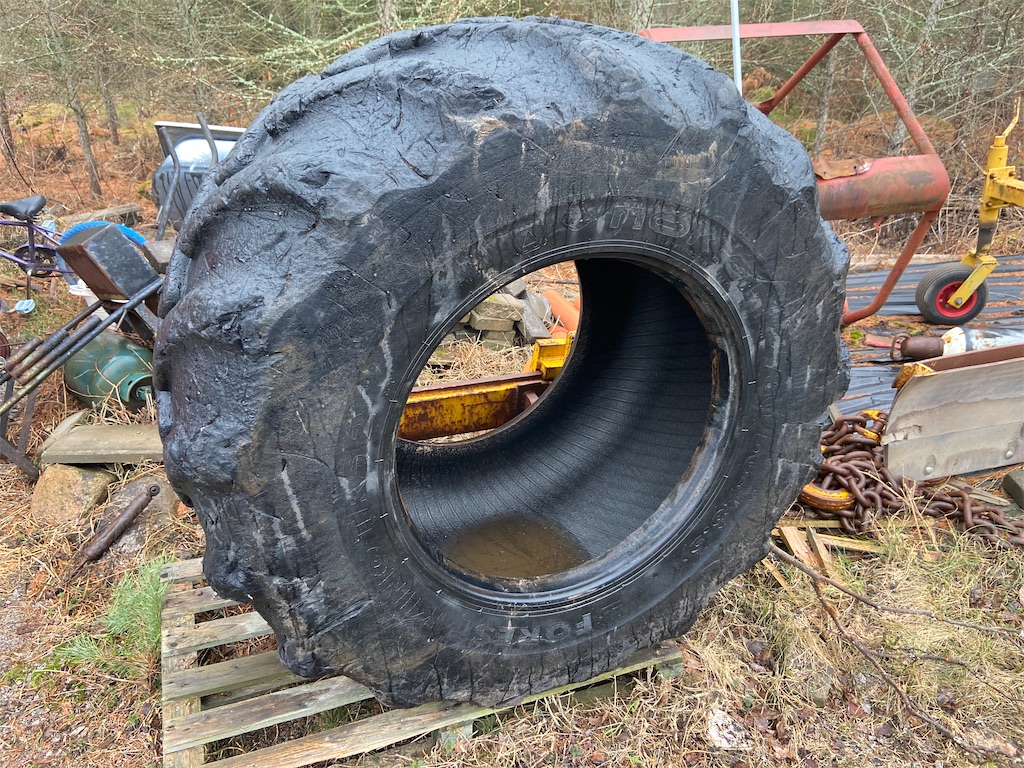 Skogsmaskinsdäck - Nokian Forrest King TRS 2 | Blinto auktioner