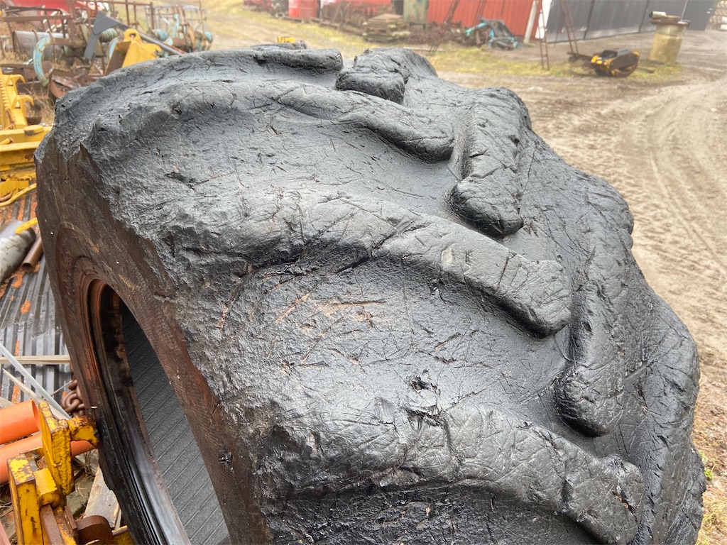 Skogsmaskinsdäck - Nokian Forrest King TRS 2 | Blinto auktioner