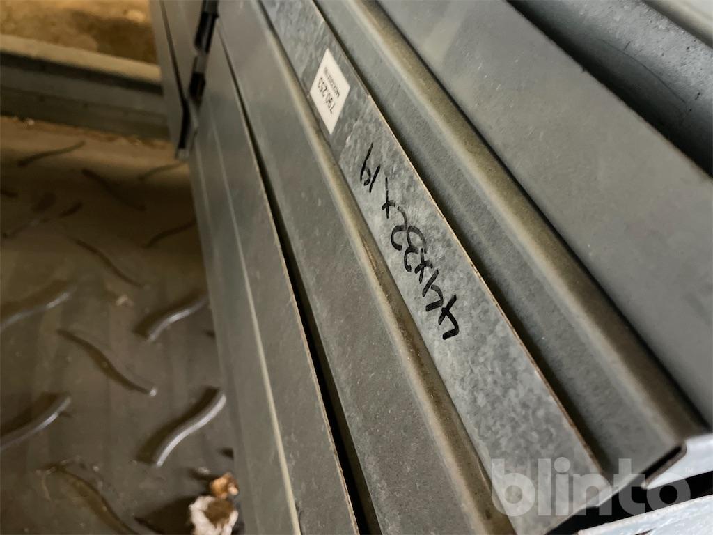 Blandade hyllsystem - Blandade hyllsystem | Blinto auktioner