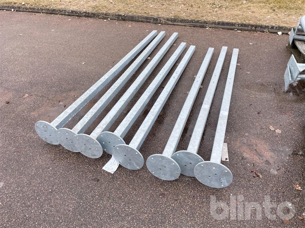 Stolpar 8 st - I galvat stål | Blinto auktioner