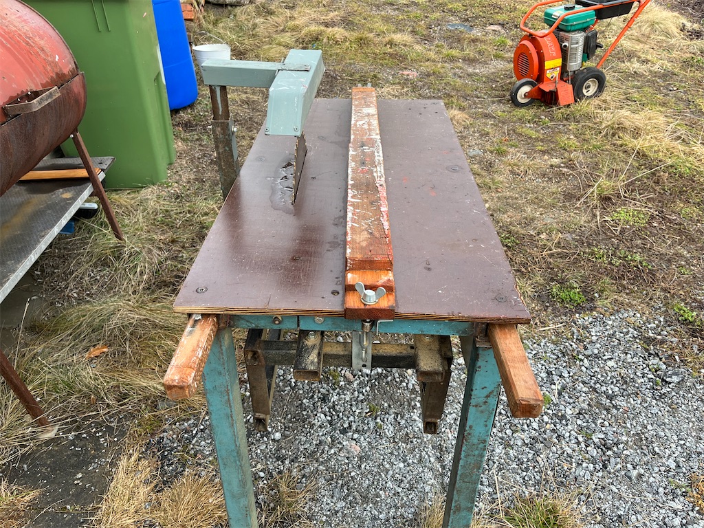 Sågbord - Okänt | Blinto auktioner