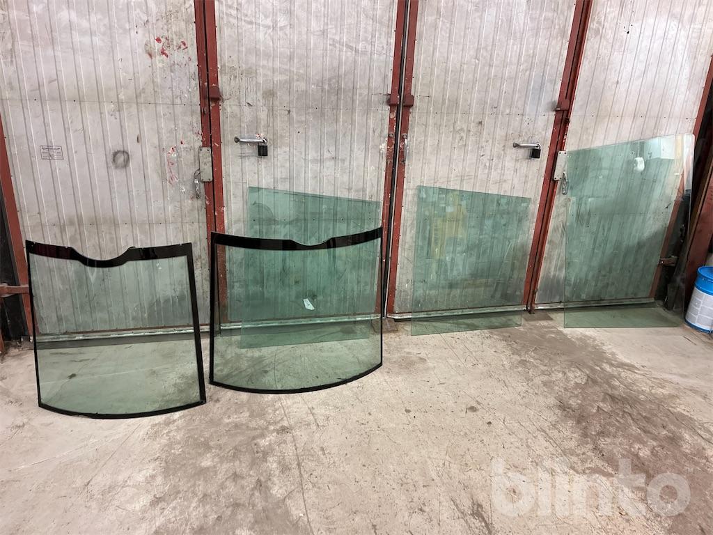 Rutor - John Deere SG2 hytt | Blinto auktioner