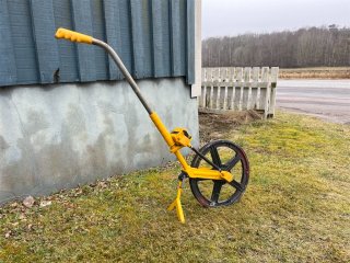 Avståndsmätare - Trumeter | Blinto auktioner