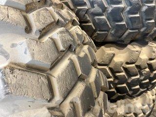 Entrepenaddäck - Nokia Tractor industrial 18.4-34 med fälg 4st | Blinto ...