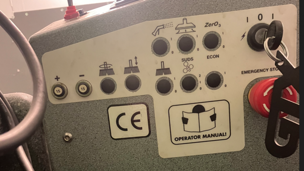 STÄDMASKIN - Tomcat GTX 30 | Blinto auktioner