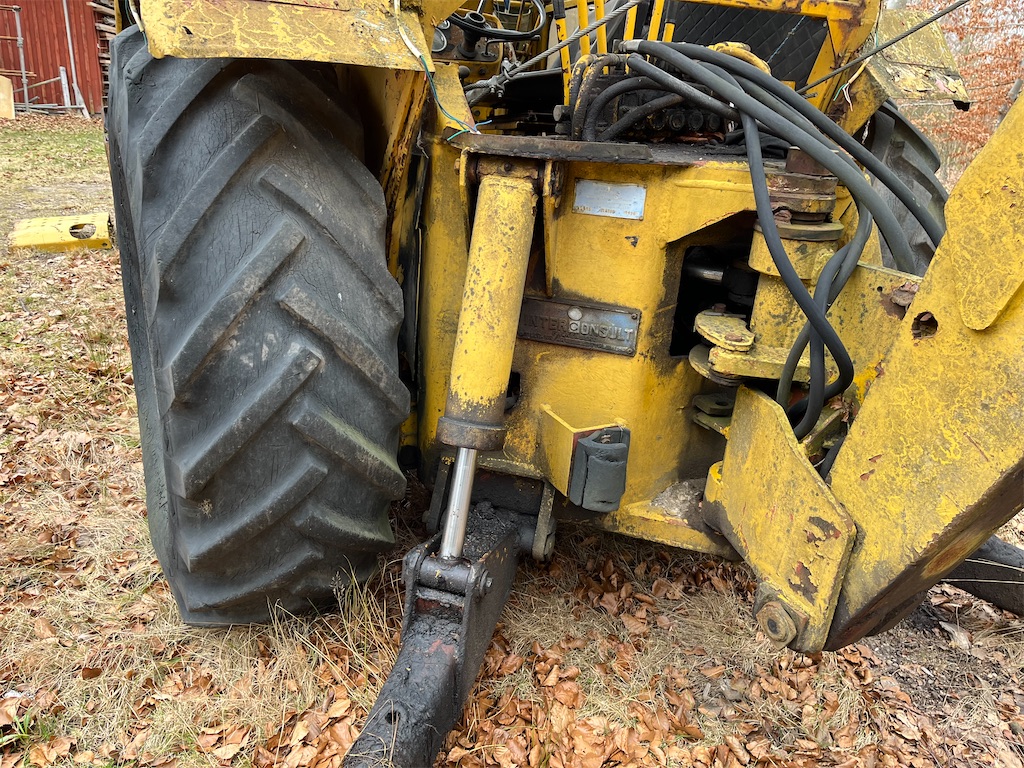 Traktorgrävare - Volvo BM 600 | Blinto auktioner