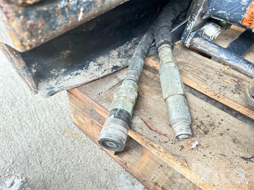 Hydraulhammare - MFC By IR-Bobcat | Blinto auktioner