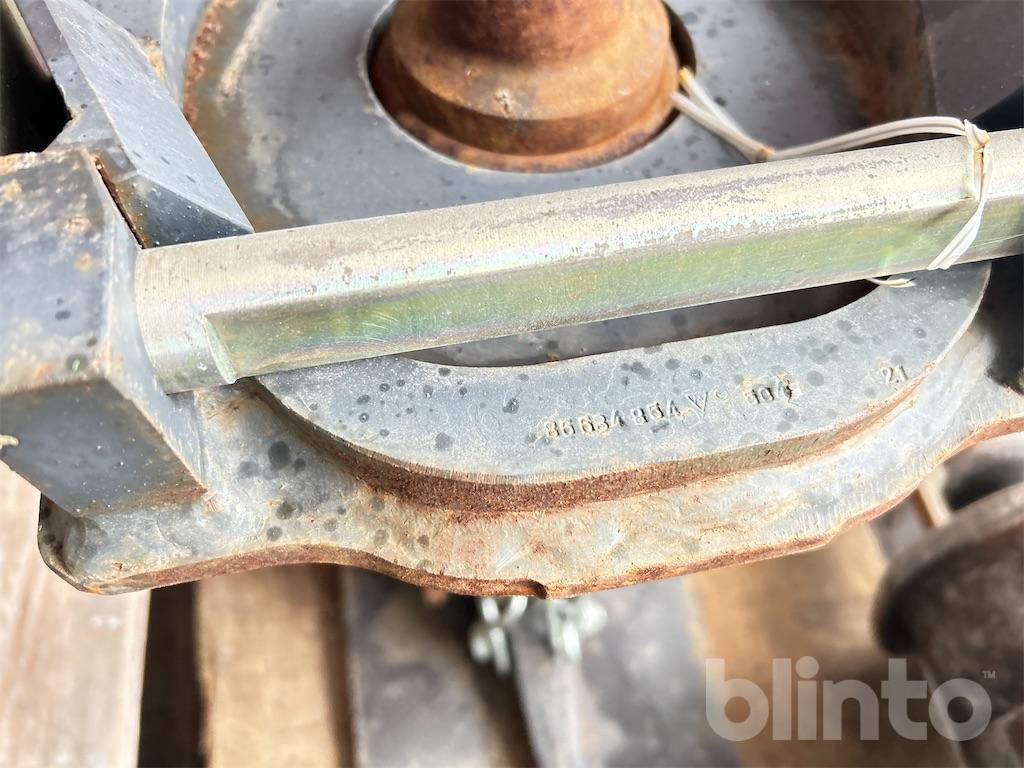 Hydraulhammare - MFC By IR-Bobcat | Blinto auktioner