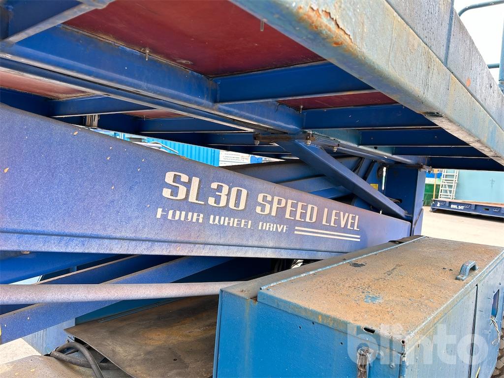 Plattformslift - UpRight SL30SL | Blinto auktioner