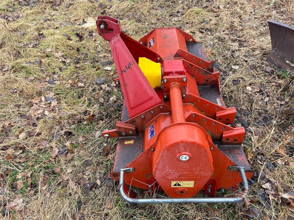 Betesputs - Caroni Spa TM 1600 | Blinto auktioner