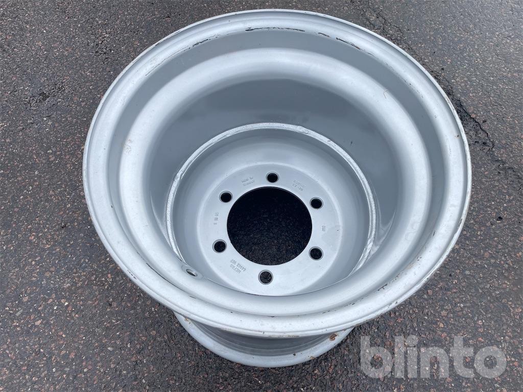 Fälg - Vagn | Blinto auktioner