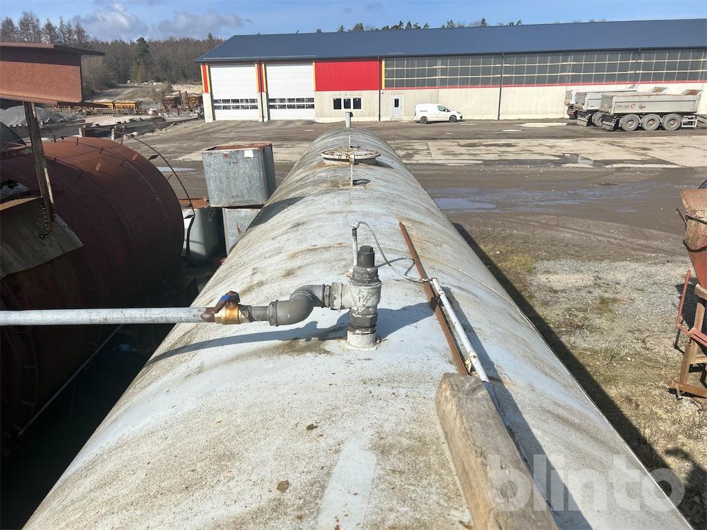 Tank - 30 kubik | Blinto auktioner