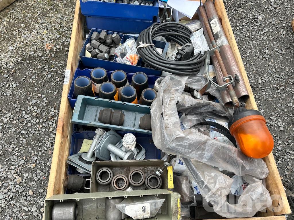 Reservdelar - Lastbil och släp | Blinto auktioner