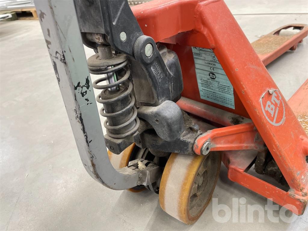 Pallyft - 2 st | Blinto auktioner