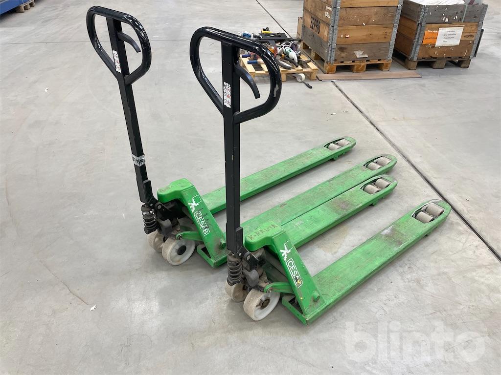 Pallyft - 2 st | Blinto auktioner