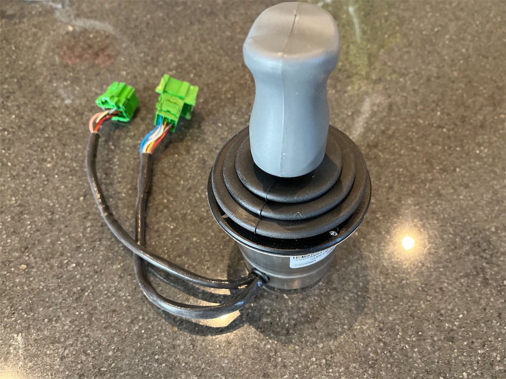 Joystick - ny - Iqan/Parker | Blinto auktioner