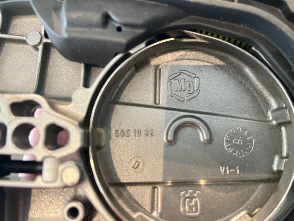 Kastskydd - Husqvarna 550 | Blinto auktioner