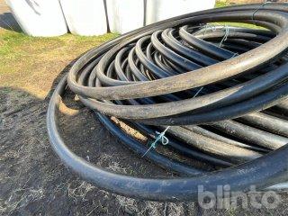 Vattenslang - Ca 300 meter - 90/110 | Blinto auktioner