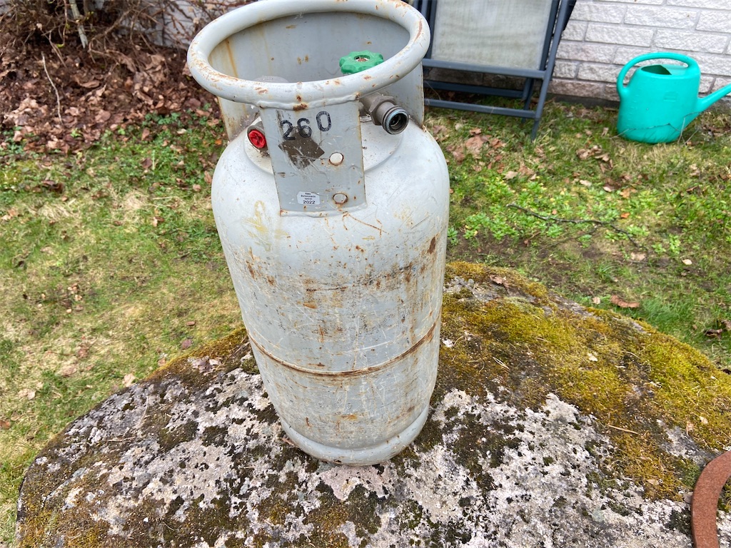 Gasoltub - 16 kg | Blinto auktioner