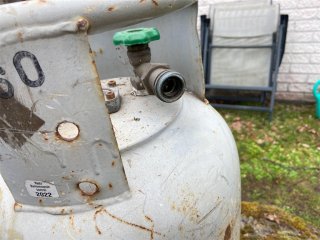 Gasoltub - 16 kg | Blinto auktioner