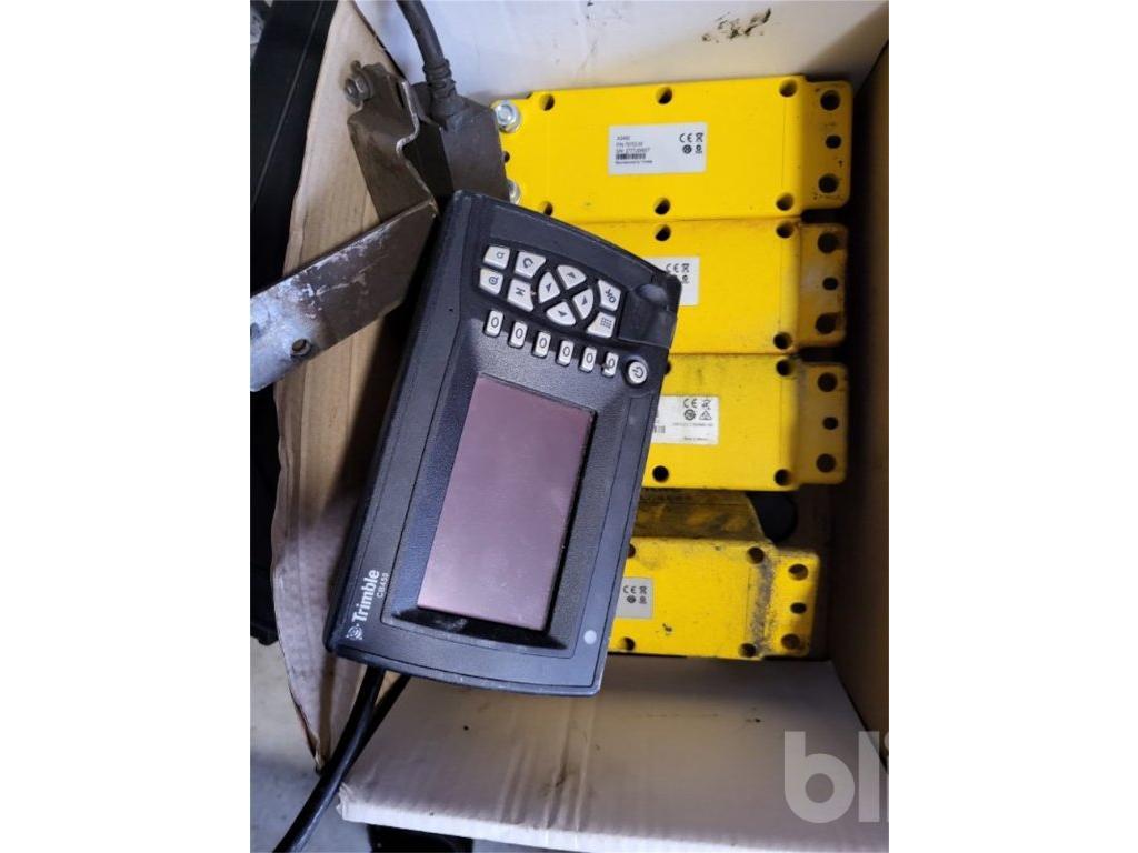 Mätutrustning - Trimble CB450 | Blinto auktioner