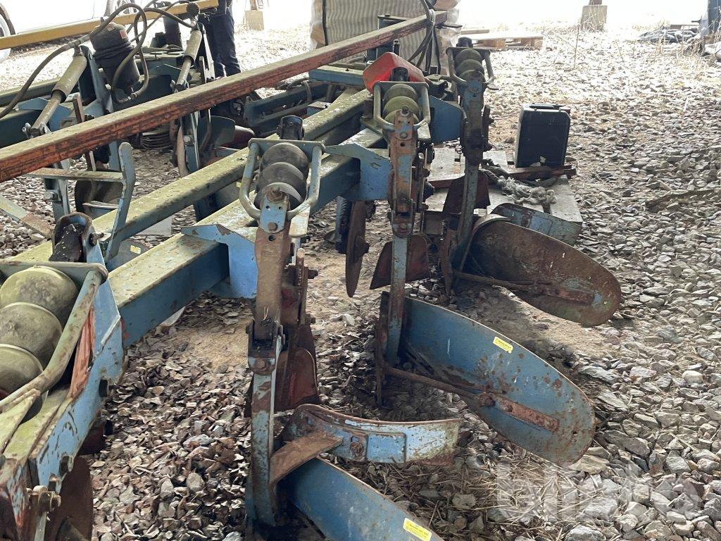 Delburen Plog - Överum 6skärig | Blinto auktioner